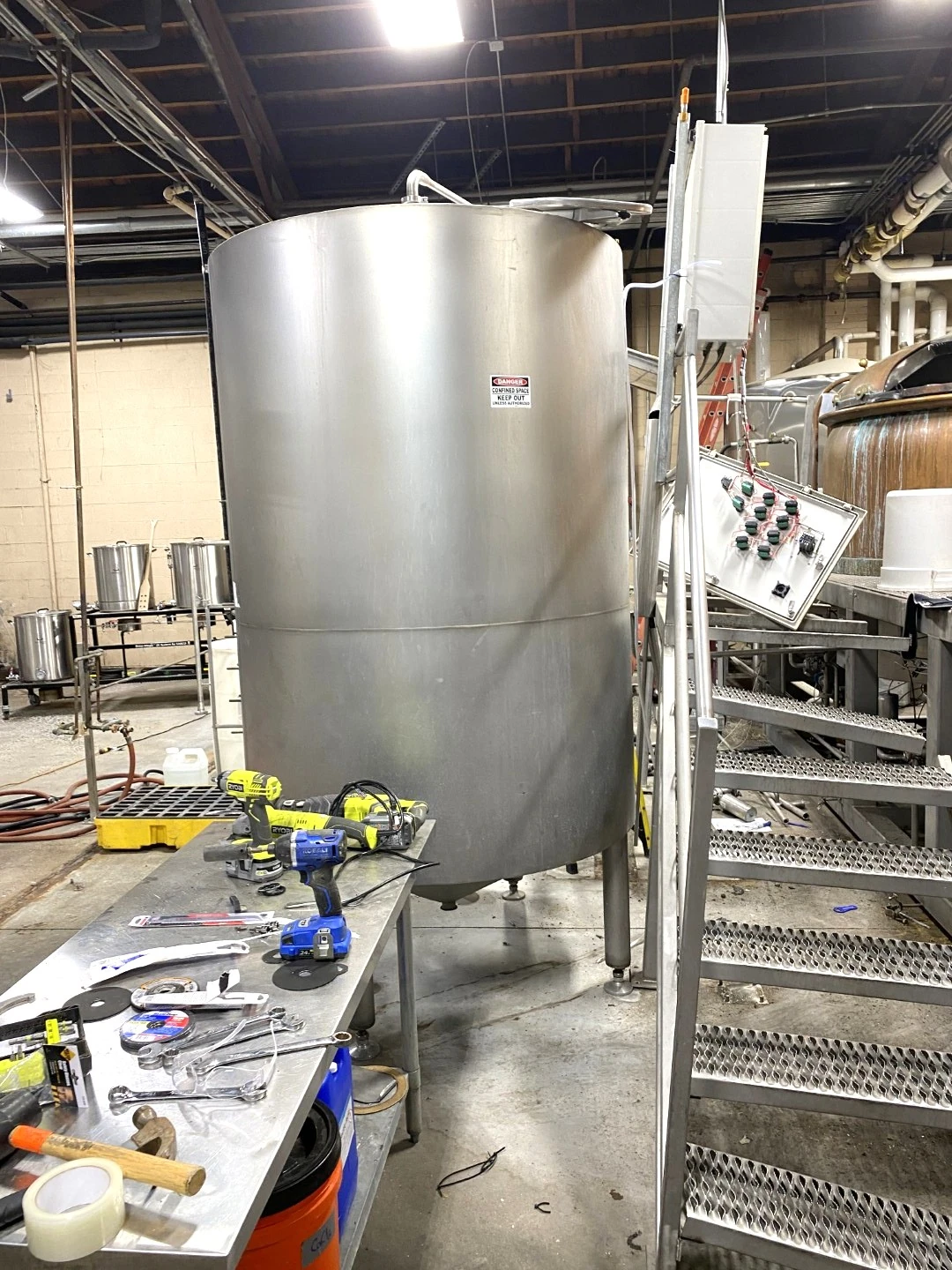 600 GALLON SMT STAINLESS 48” DIAMETER X 76” HIGH SANITARY TANK – Cooper ...